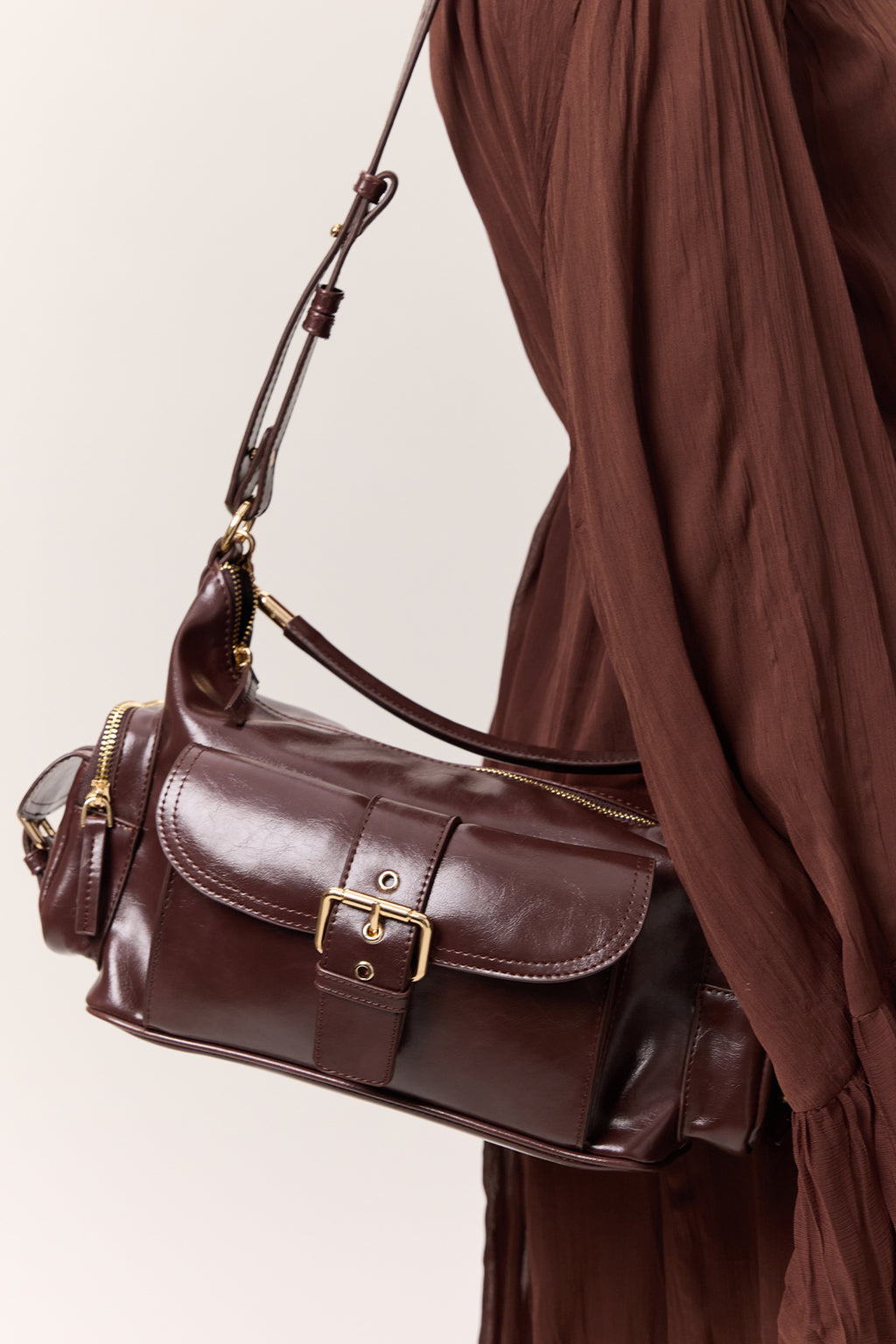 Mica Bag With Buckle Detail Brown – Manuka